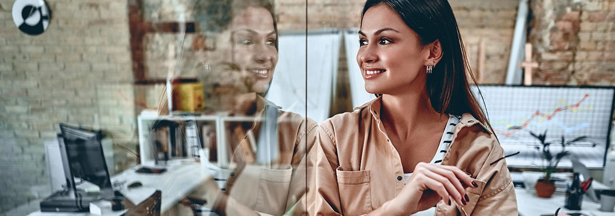 How to Motivate Customer Service Team | GlowTouch